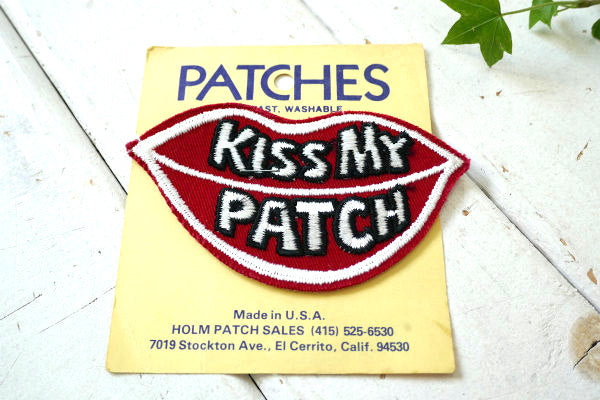 1970's KISS MY PATTCH キス 唇 メッセージ・ヴィンテージ・刺繍・ワッペン・デッドストック – First Trip